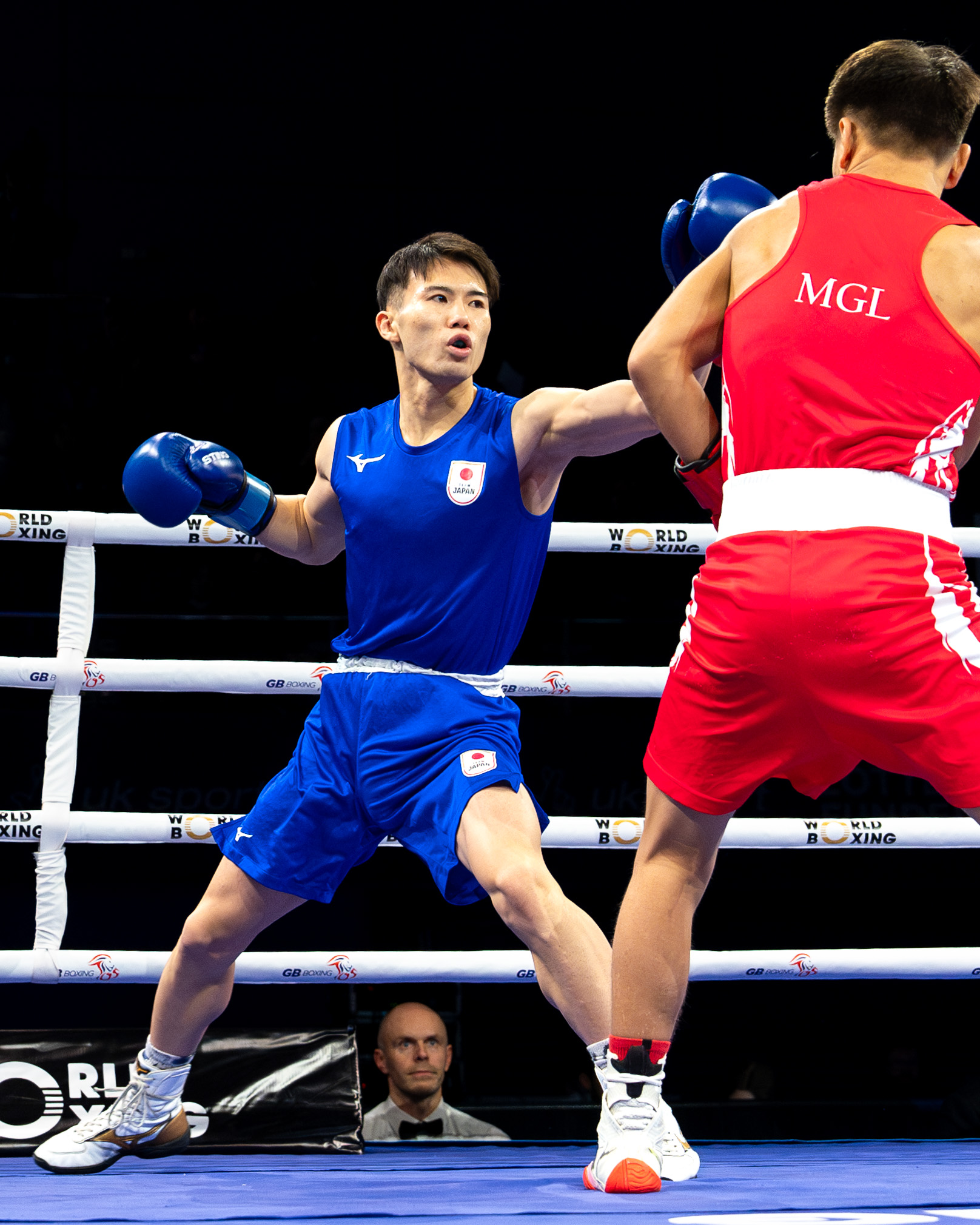 Opening day of high-quality action at the World Boxing Cup Finals sees ...